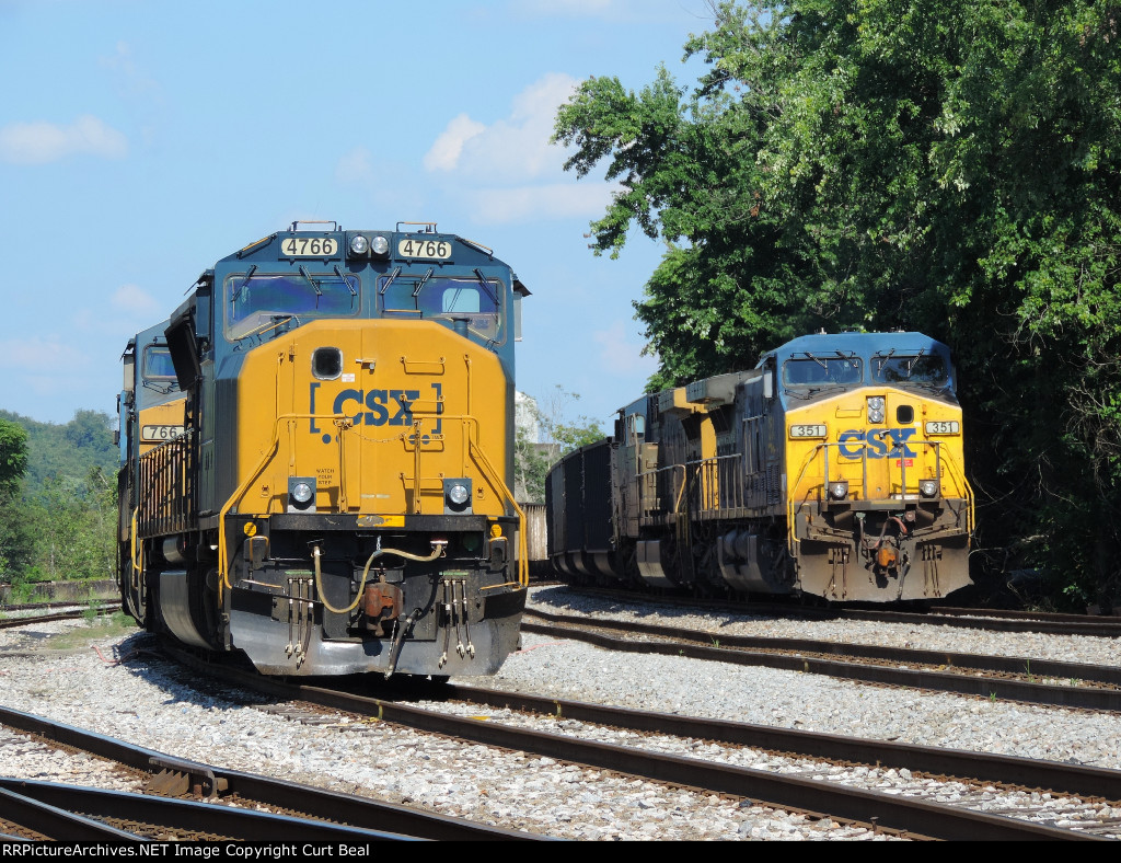 CSX 4766 and 351